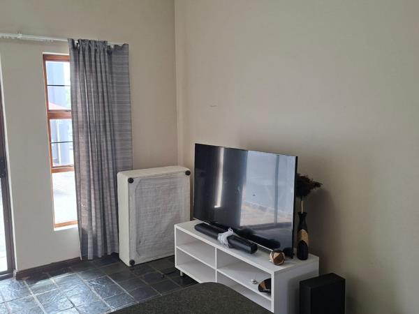 2 Bedroom Apartment to rent in Erand Gardens | RR4585976 | Private Property