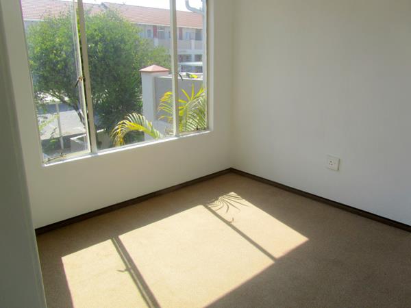 2 Bedroom Townhouse for sale in Wavecrest | T5353740 | Private Property