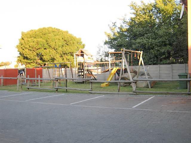 2 Bedroom Townhouse for sale in Wavecrest | T5354583 | Private Property