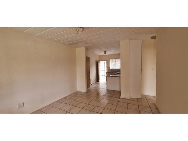 2 Bedroom Apartment to rent in Noordwyk | RR4588097 | Private Property