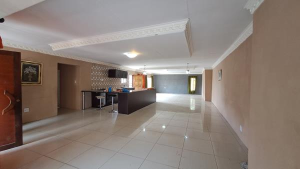 3 Bedroom House for sale in Laversburg | T5358454 | Private Property