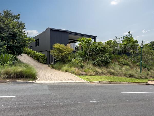 4 Bedroom House for sale in Simbithi Estate | T5360039 | Private Property