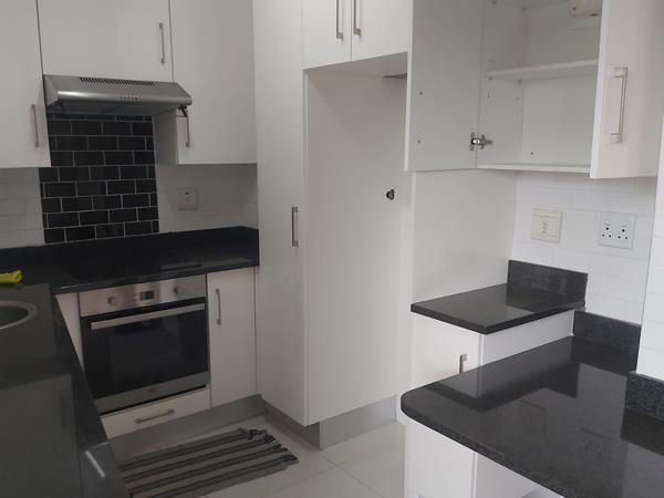 2 Bedroom Apartment for sale in Windermere | T5361085 | Private Property