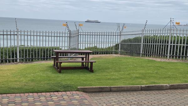 3 Bedroom Townhouse to rent in Diaz Beach | RR4591491 | Private Property