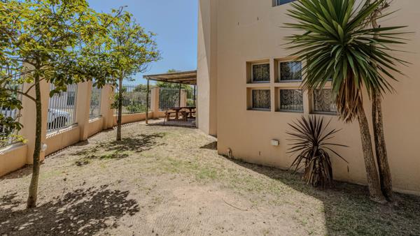 6 Bedroom House for sale in Vredekloof Heights | T5363052 | Private ...