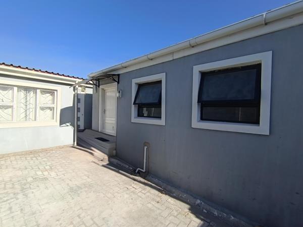 1 Bedroom Townhouse to rent in Athlone | RR4593783 | Private Property