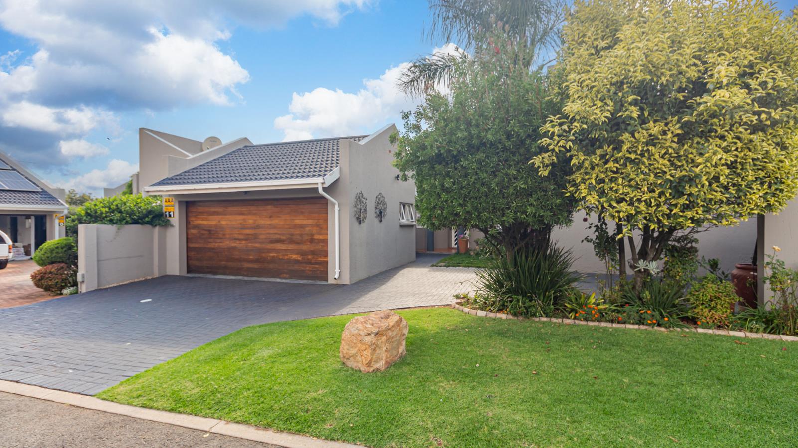 3 Bedroom Cluster for sale in Beyers Park | T5365919 | Private Property