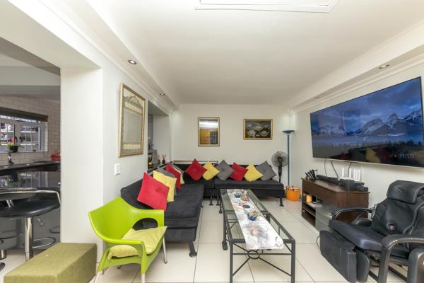 1 Bedroom House for sale in Salt River | T5366125 | Private Property