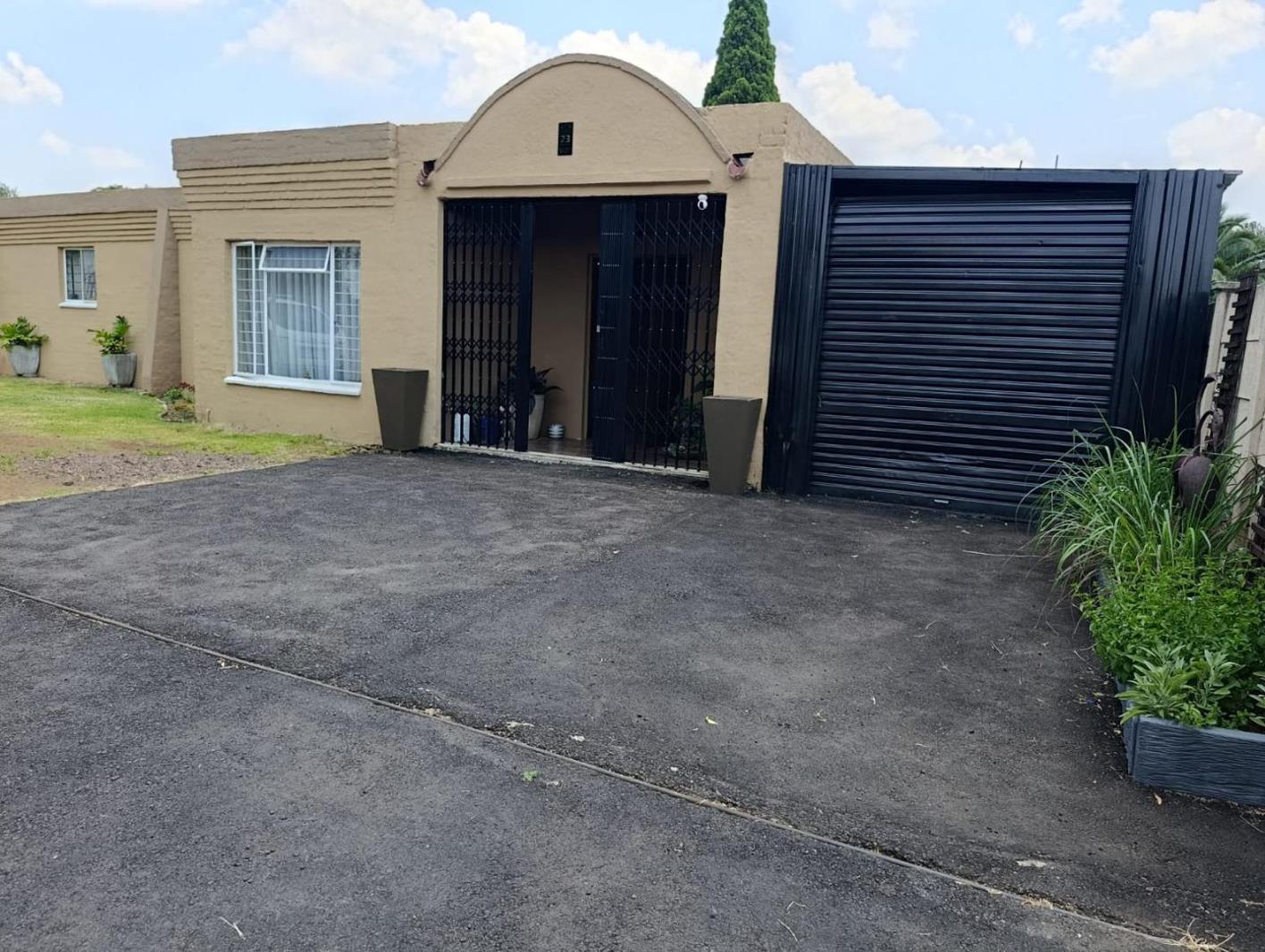 4 Bedroom House for sale in Mayberry Park | T5366341 | Private Property