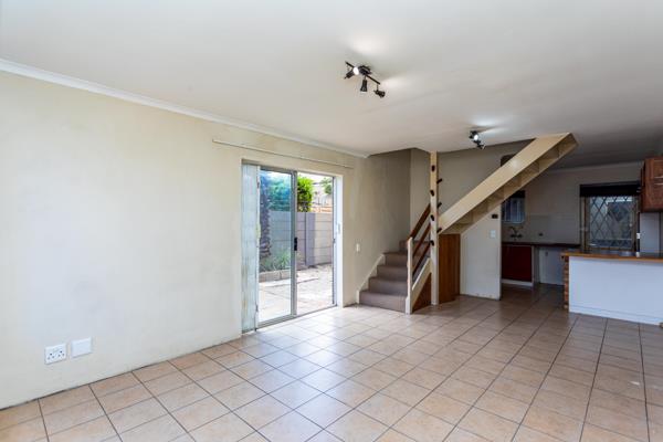 2 Bedroom House for sale in Glenwood | T5367720 | Private Property