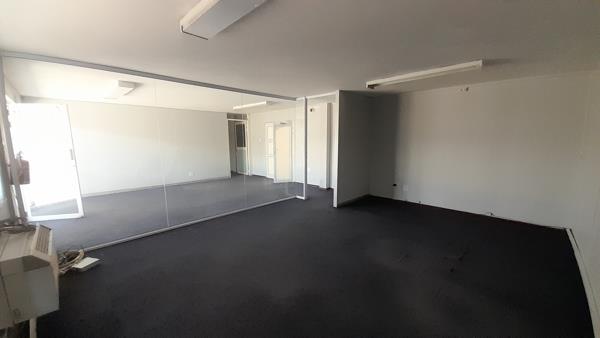555 m² Industrial space to rent in Glen Austin | RR4595343 | Private ...