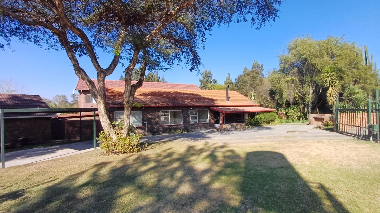 4 Bedroom House to rent in President Park | RR4595483 | Private Property