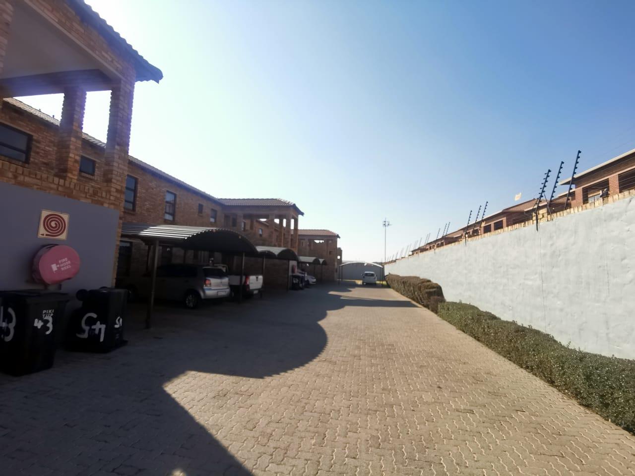 2 Bedroom Apartment to rent in Grobler Park | RR4595845 | Private Property