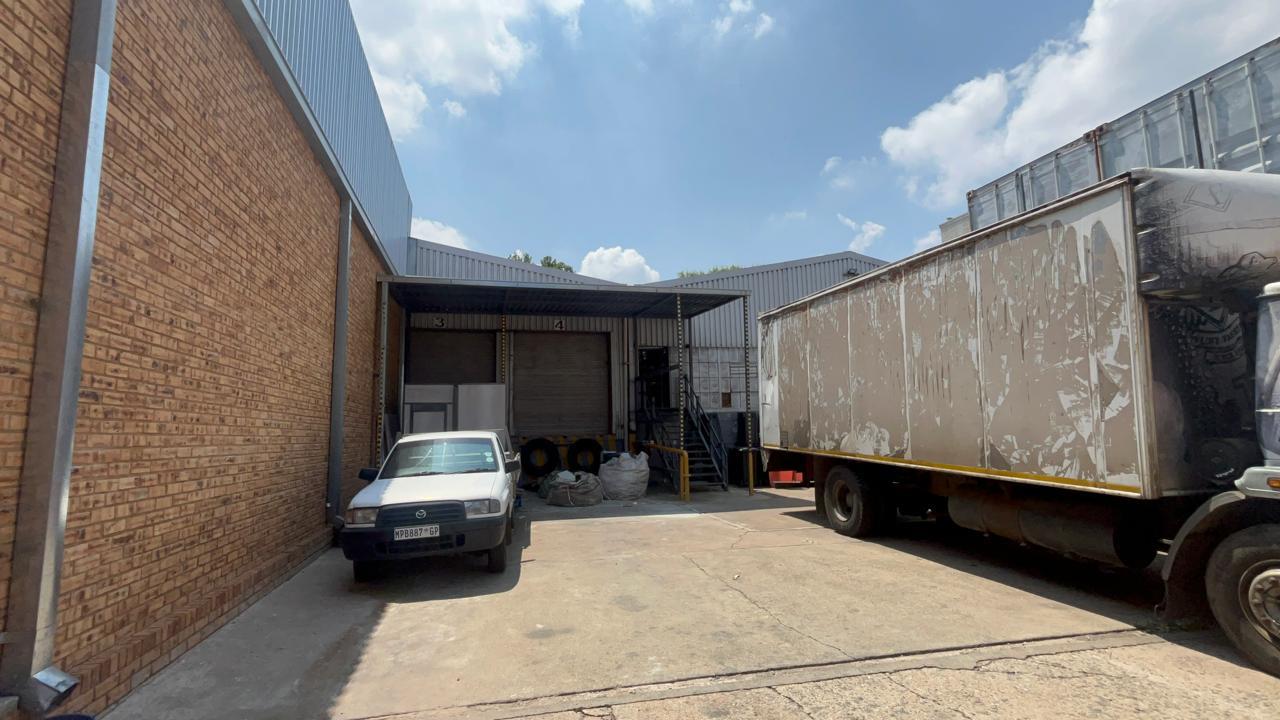 960 m² Industrial space to rent in Booysens | RR4595916 | Private Property