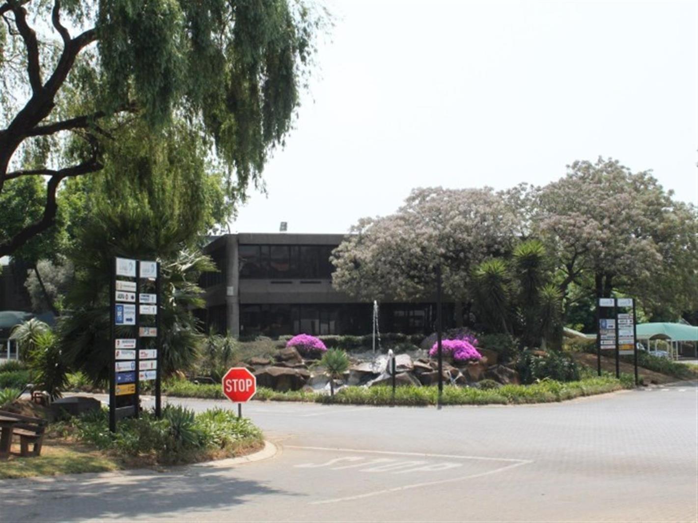 126 m² Office Space to rent in Isando | RR4599051 | Private Property