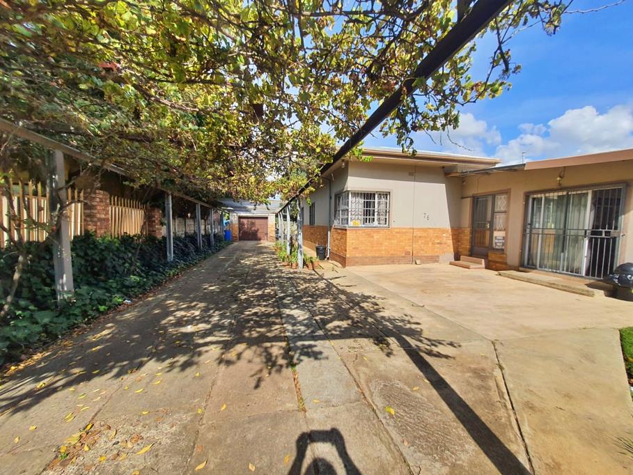 4 Bedroom House for sale in Potchefstroom Central | T5411483 | Private ...