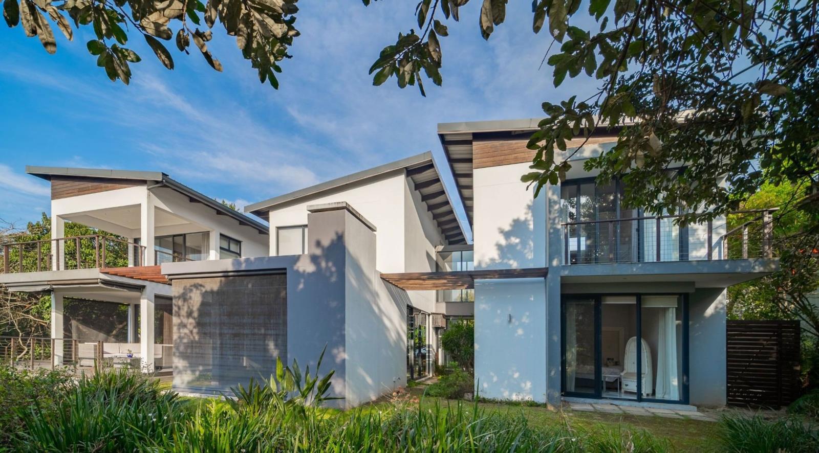 5 Bedroom House for sale in Simbithi Estate | T5428855 | Private Property