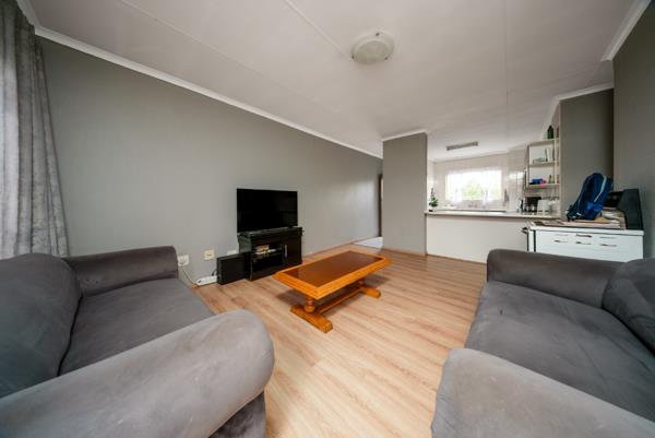 2 Bedroom Townhouse for sale in Edenglen | T5463301 | Private Property