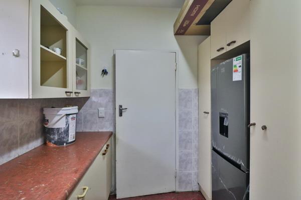 2 Bedroom Apartment for sale in Port Elizabeth Central | T5482643 ...