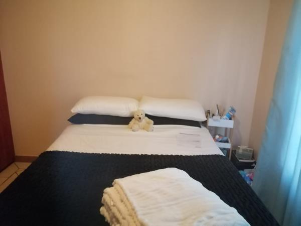 1 Bedroom Apartment for sale in Rustenburg Central | T5506336 | Private ...