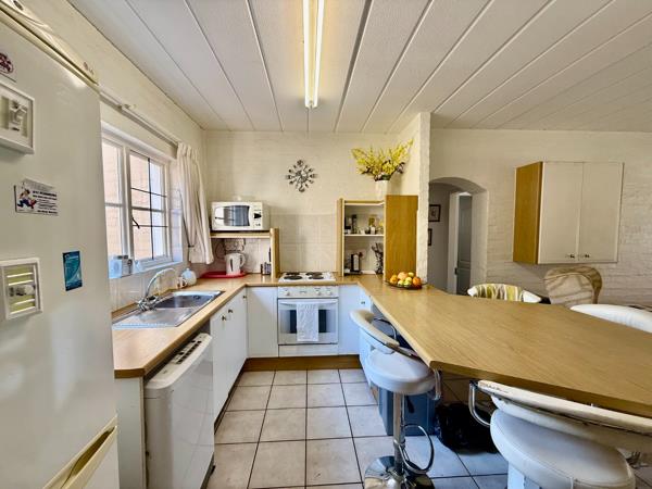 2 Bedroom House to rent in Caribbean Beach Club | RR4690788 | Private ...
