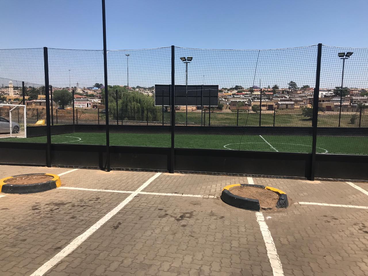 Commercial space to rent in Tembisa Central | RR4690897 | Private Property