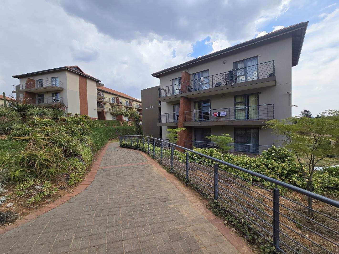1 Bedroom Apartment to rent in Ruimsig | RR4691433 | Private Property