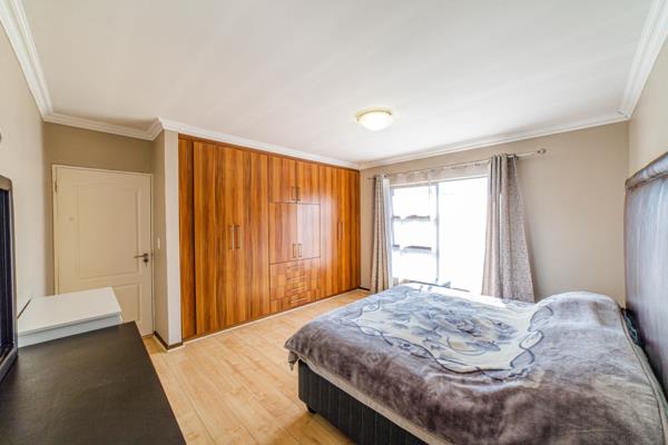 3 Bedroom Apartment for sale in Barbeque Downs | T5510915 | Private ...