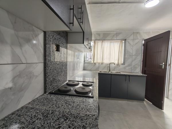 2 Bedroom Duplex for sale in Rainham | T5518215 | Private Property