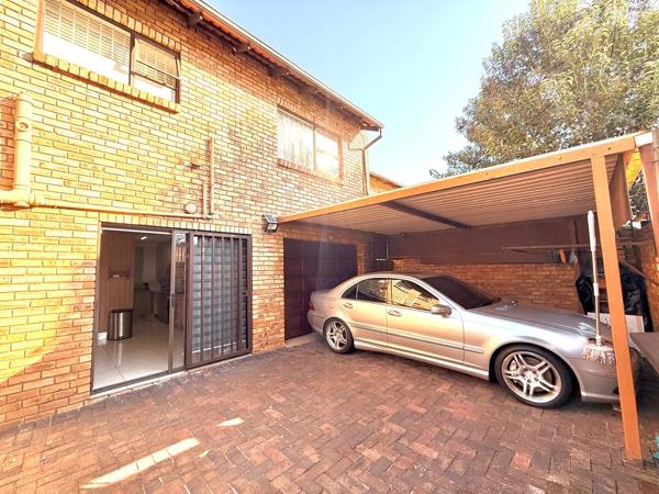 3 Bedroom Cluster for sale in New Redruth | T5522747 | Private Property