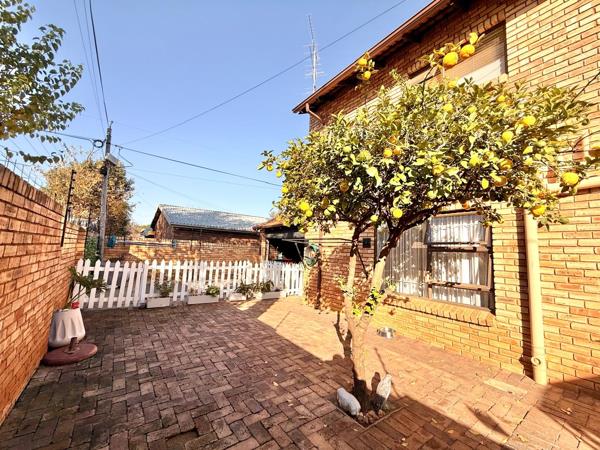 3 Bedroom Cluster for sale in New Redruth | T5522747 | Private Property
