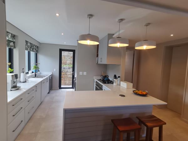 3 Bedroom House for sale in Simola | T5523081 | Private Property