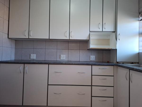 2 Bedroom Apartment to rent in Port Elizabeth Central | RR4701391 ...