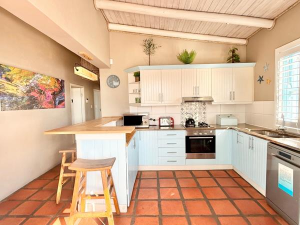3 Bedroom House for sale in Paternoster | T5523728 | Private Property