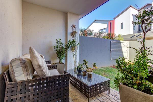 3 Bedroom Duplex for sale in Glen Eagle Estate | T5523789 | Private ...