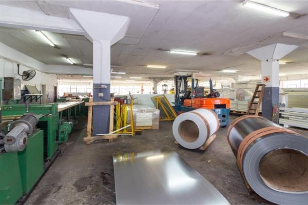 913 m² Industrial space to rent in Neave Industrial | RR4702726 ...