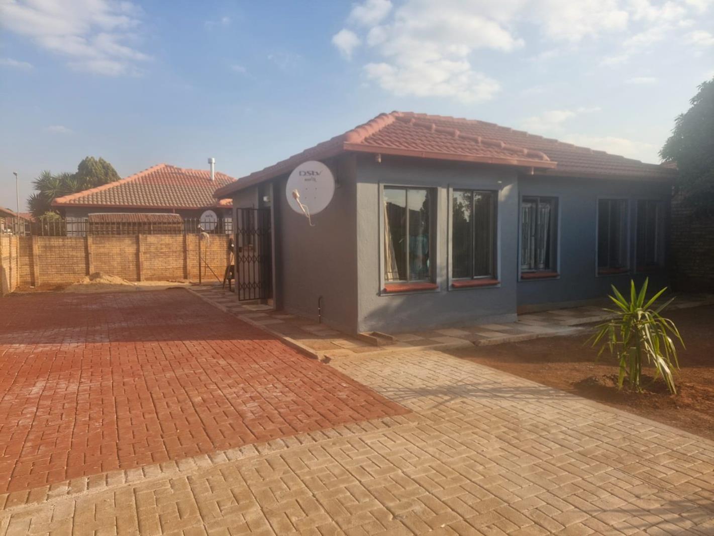 3 Bedroom House for sale in The Orchards | T5526256 | Private Property