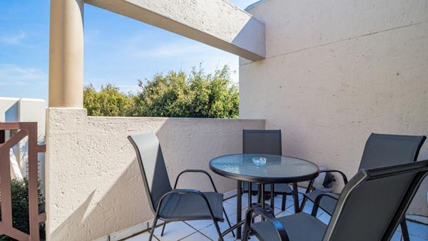 2 Bedroom Townhouse for sale in Marais Steyn Park | T5526741 | Private ...