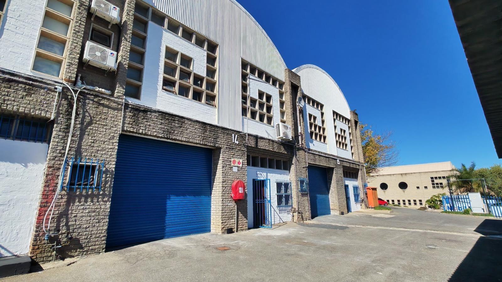 200 m² Industrial space to rent in Barbeque Downs | RR4704103 | Private ...