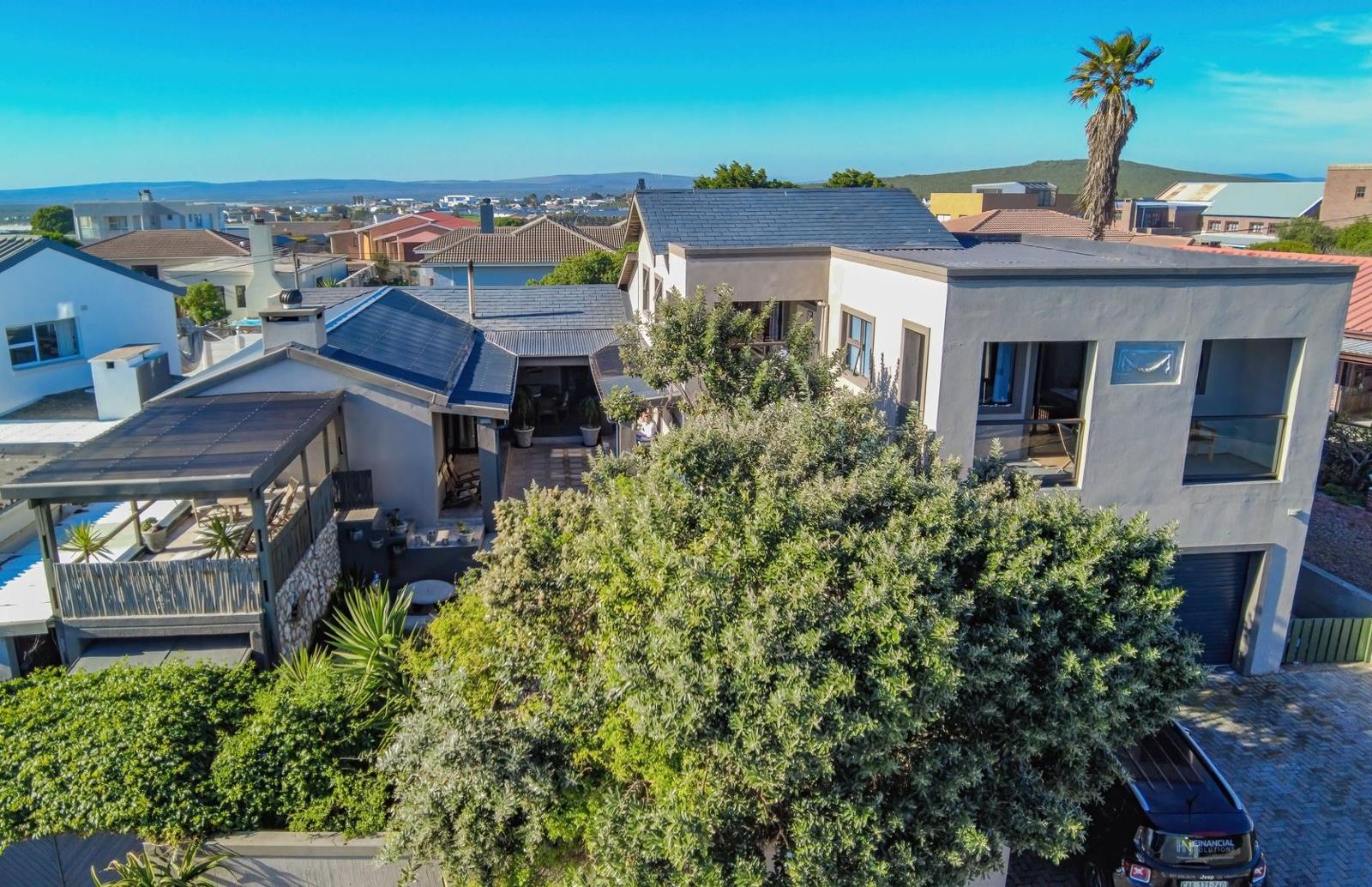 5 Bedroom House for sale in Yzerfontein | T5527994 | Private Property