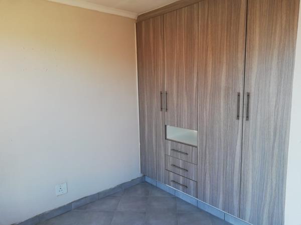 2 Bedroom House to rent in Lotus Gardens | RR4706812 | Private Property