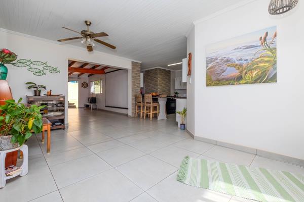 4 Bedroom House for sale in Noordheuwel | T5537531 | Private Property