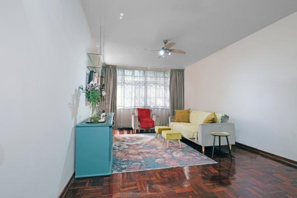 4 Bedroom Apartment for sale in Illovo | T3818598 | Private Property