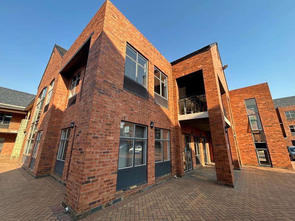 406 m² Commercial space to rent in Cresta | RR3936964 | Private Property